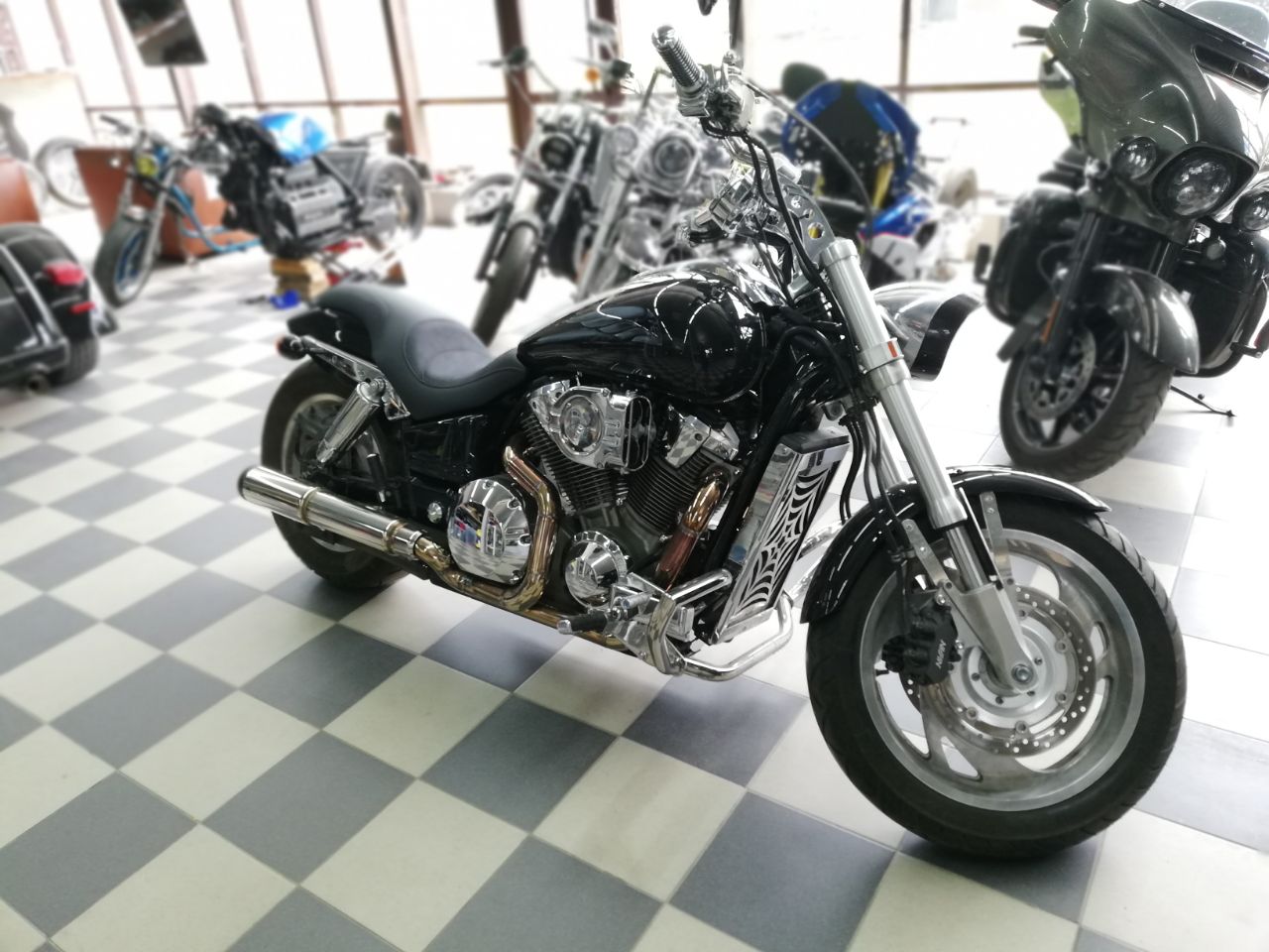 Honda VTX Exhaust | Palan Choppers